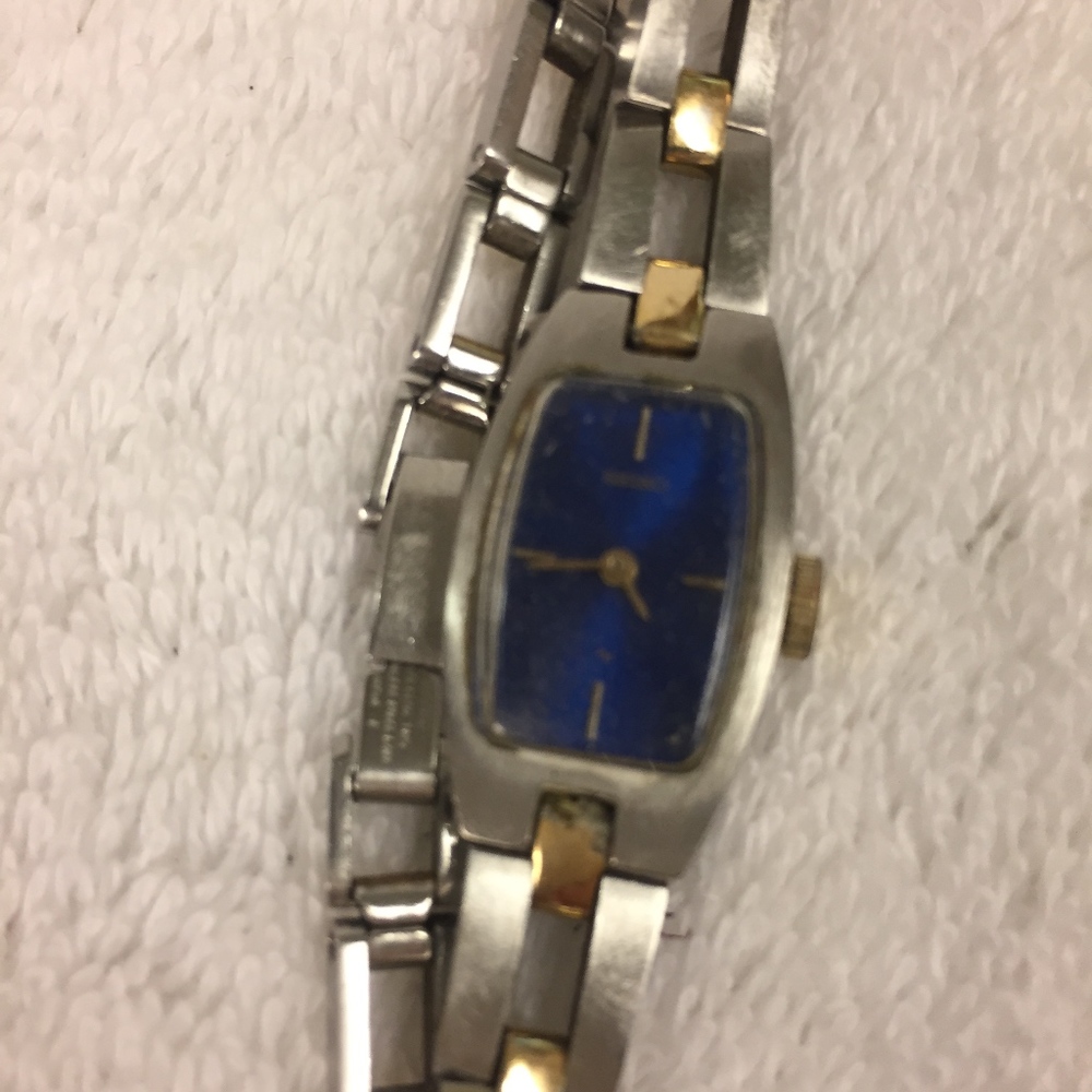 Vintage Seiko Ladies Watch - Gem